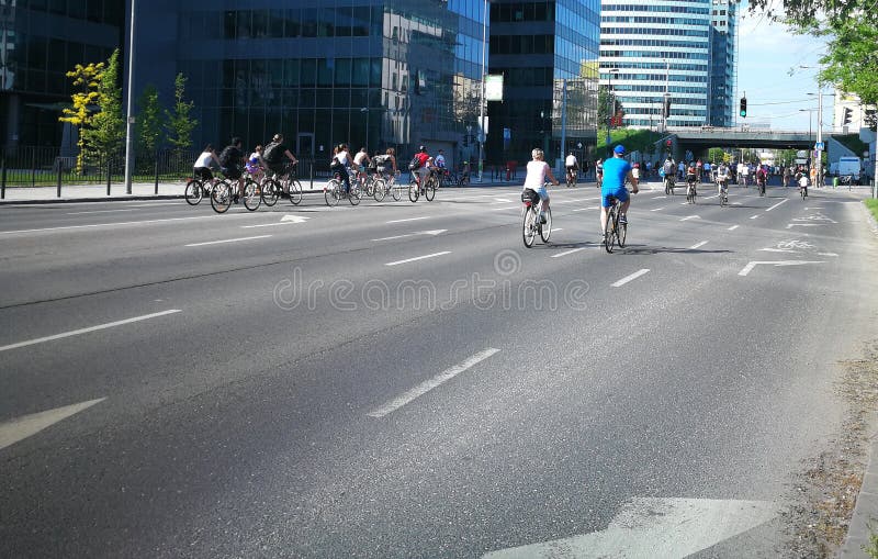 Two cyclists editorial stock photo. Image of person - 158595373