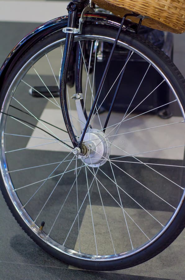 Cykelhjul fotografering för bildbyråer. Bild av mörkt - 42336881