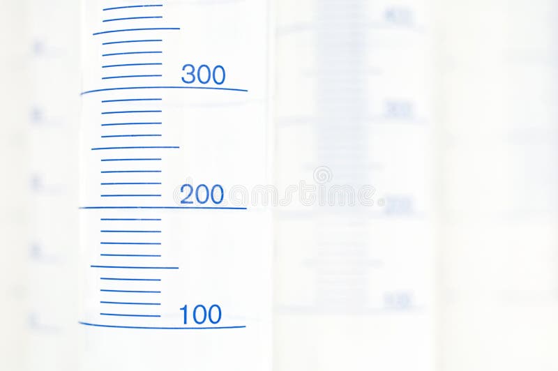 Cylindre gradué image stock. Image du analyse, fermer - 11018687