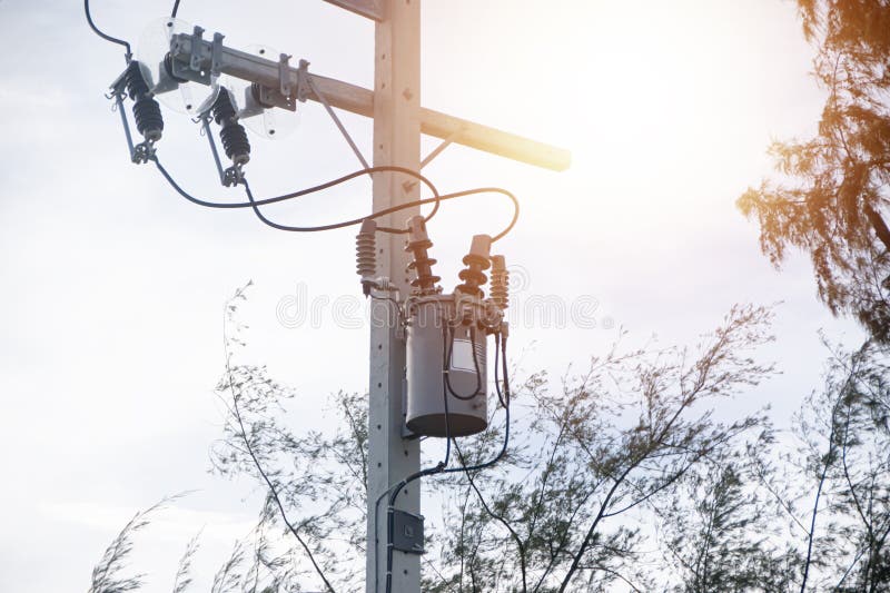 Cylindrical Transformer Mounted Electric Pole Stock Photos - Free ...