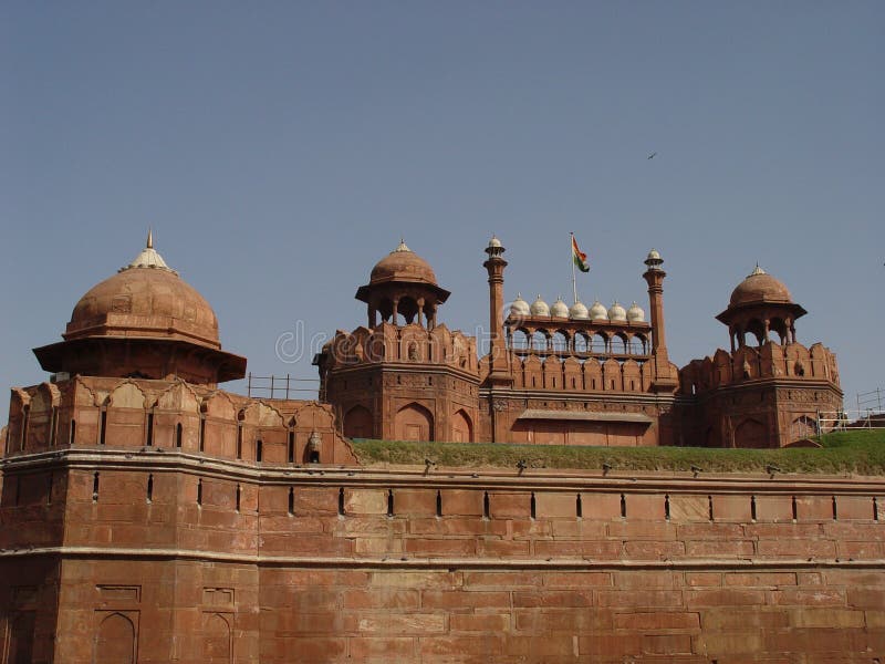 Czerwony Fort (Lal Qila) zdjęcie stock. Obraz złożonej z turystyczny ...