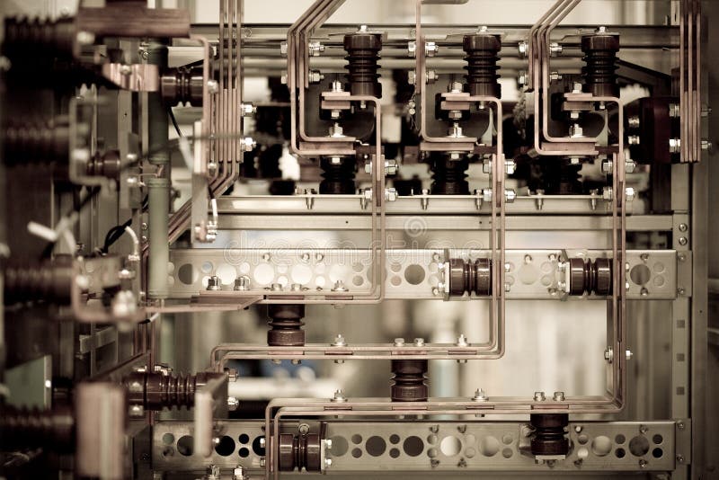 Outillage industriel image stock. Image du mécanique - 102472657