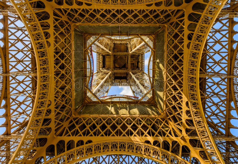 Détails De La Structure De Tour Eiffel Image stock - Image du ...
