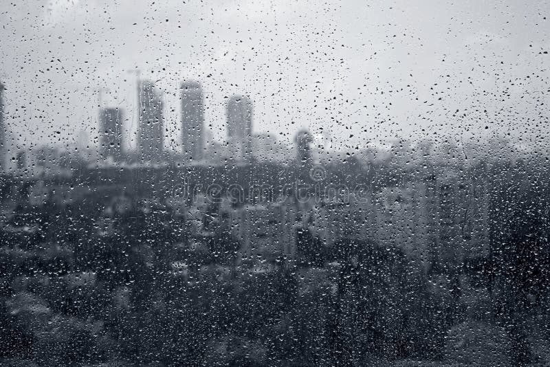 Día lluvioso foto de archivo. Imagen de mojado, ventana - 16815024