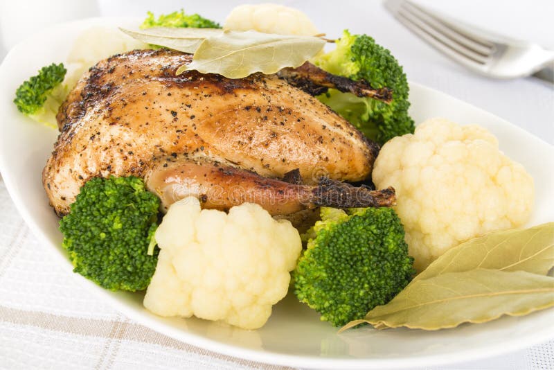 Poulet de Poussin de rôti photo stock. Image du poulet - 42886926