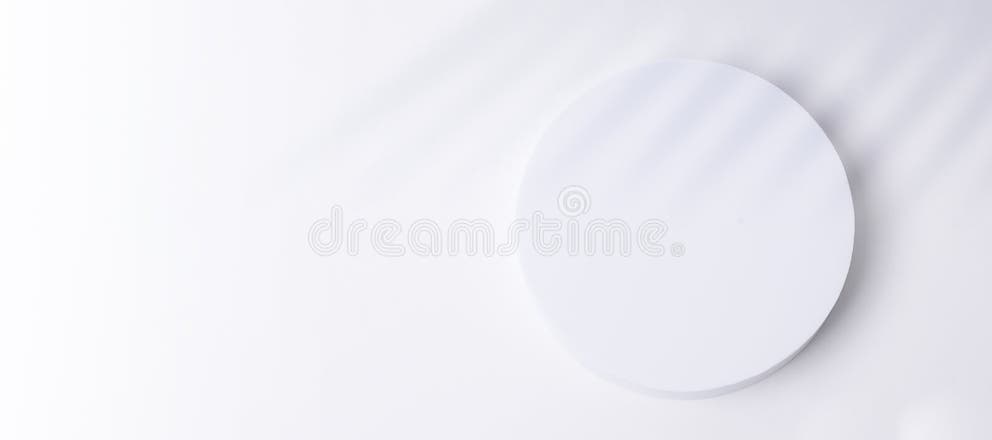 3D Circle Mockup on with Empty White Background , Product Show Concept ...