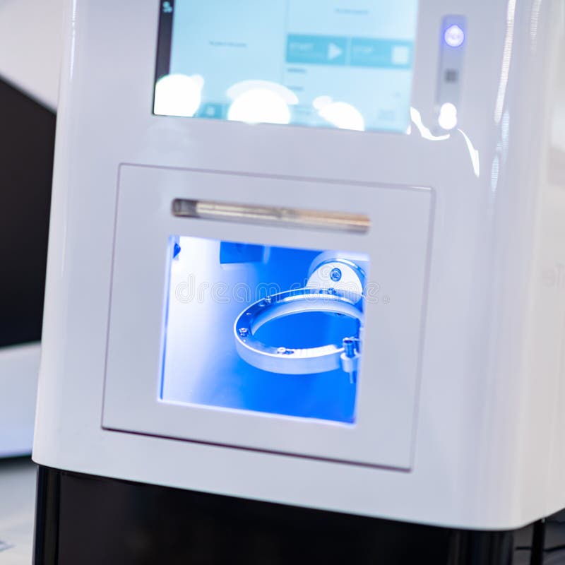 3D CT Scan in a Dental Clinic Stock Photo - Image of modern, machine ...