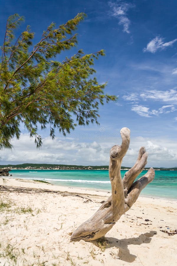 D'Emeraude de Mer del La imagen de archivo. Imagen de recorrido - 23922043