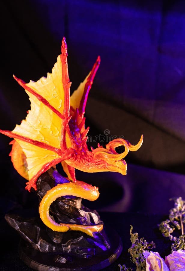 Red Dragon Mini Figure Dnd Fantasy Stock Image - Image of games, mini ...