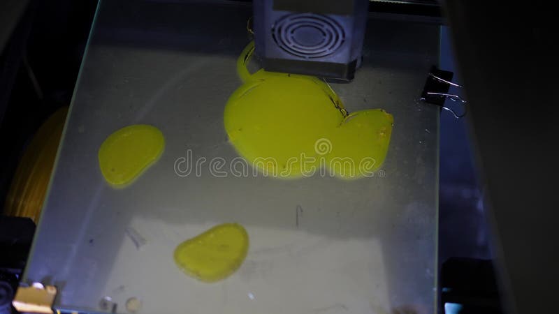 A 3D Printer Machine that Creates a Three-dimensional Geometric Shape ...