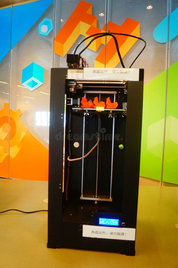 3D printing equipment editorial stock photo. Image of life - 86362513