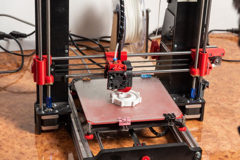 3D Scanning and Printing Training Class Stock Image - Image of college ...