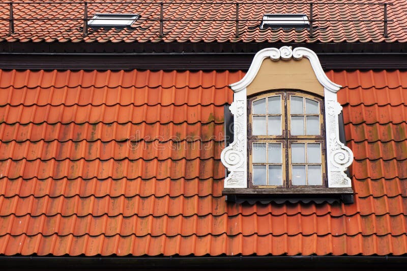 Kafelkowy Mansardowy Dach Dom W Nida, Lithuania Obraz Stock - Obraz ...