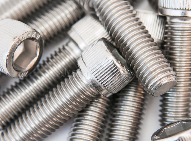 Dadi - e - bulloni immagine stock. Immagine di metallo - 69394781