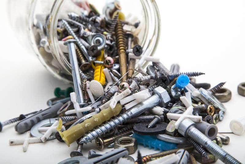 Dadi - E - Bulloni in Un Barattolo Fotografia Stock - Immagine di ...