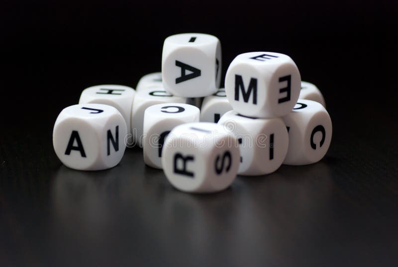 Lettere dei dadi immagine stock. Immagine di creazione - 18238575