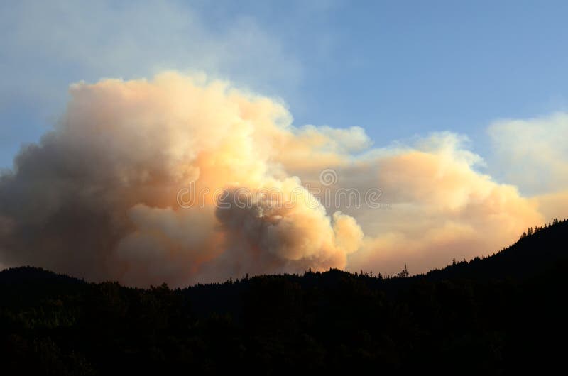 Dads Creek fire stock image. Image of heat, wild, dark - 34148703