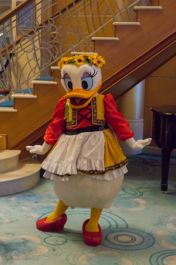 Daisy Duck in a French Outfit Editorial Photography - Image of boat ...