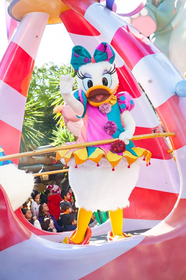 Daisy Duck Que Participa Na Parada De DisneyWorld Fotografia Editorial ...