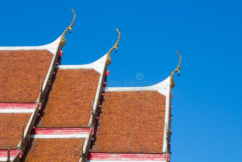 Dak Van Thaise Tempel Met Geveltoptop Stock Foto - Image of thais, mooi ...
