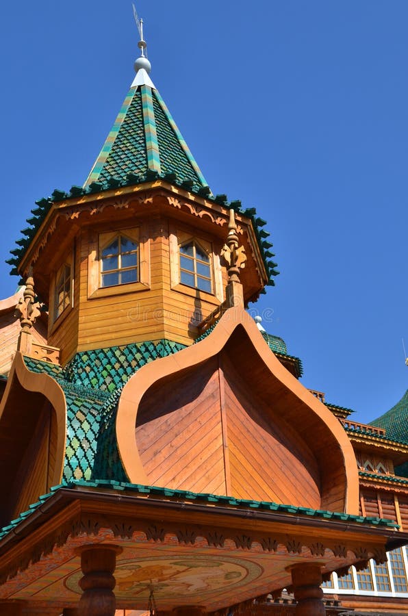 Dak Van Toren in Houten Paleis Van Tsaar in Moskou Stock Foto - Image ...