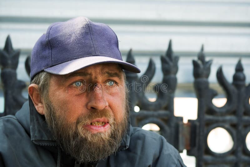 Daklozen. stock foto. Image of bedelen, mensen, hongerig - 9995118