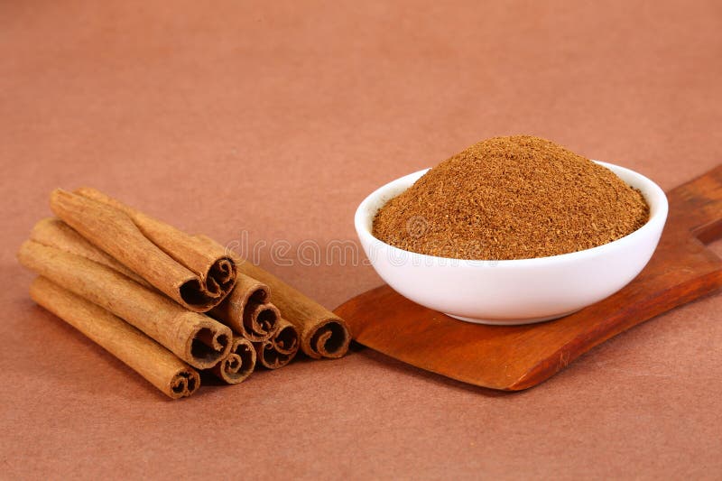 Dalchini or Cinnamon Powder Stock Image - Image of green, bowl: 296226267