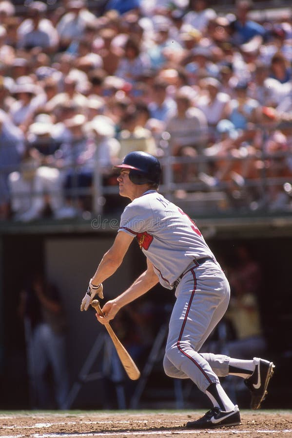 Dale Murphy foto editorial. Imagen de imagen, casco - 173055876