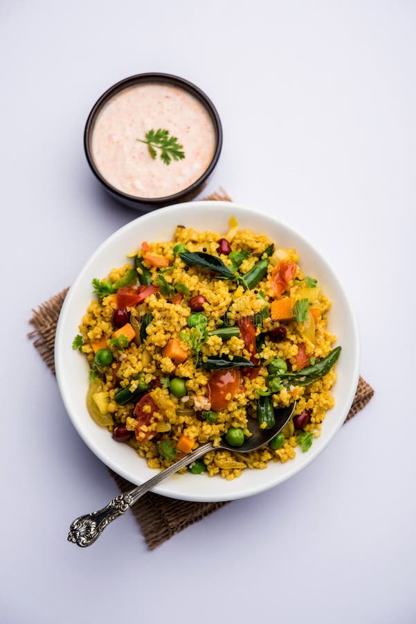 Daliya Upma or Broken Wheat Upma Stock Photo - Image of daliya ...