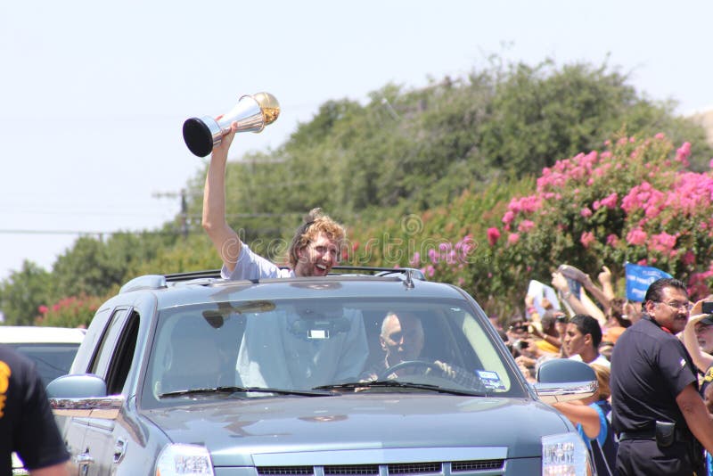 Dallas Mavericks editorial stock image. Image of nowitzki - 19965964