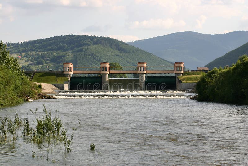 Gold Ray Dam - Oregon stock image. Image of waterfall, rogue - 946683