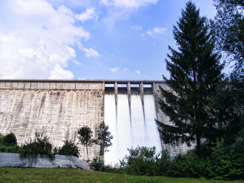 Bicaz dam in Romania. stock image. Image of lake, piatra - 62250465