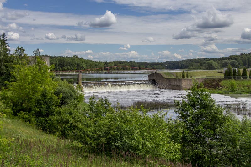 Dam De rivier Dniepr stock foto. Image of nave, brug - 97631608