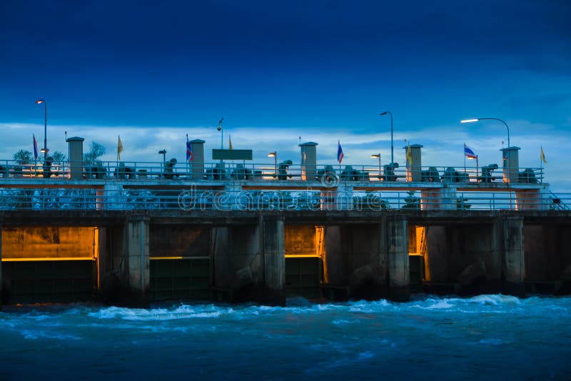 Dam drainage gate stock image. Image of nature, architecture - 230843341