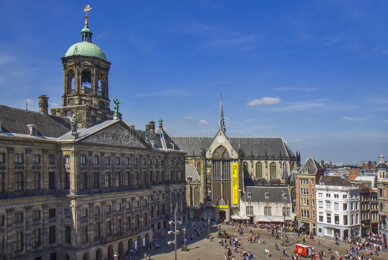Dam square in Amsterdam editorial photo. Image of holland - 179155306
