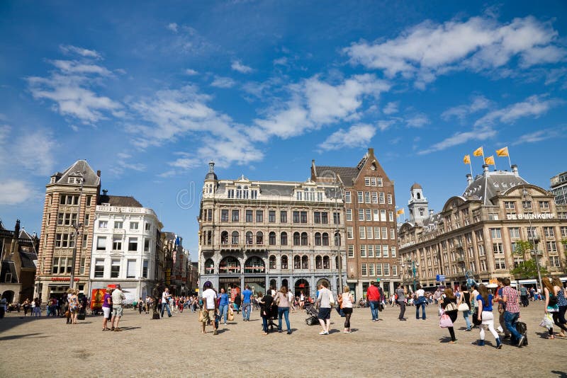 Dam Square - Amsterdam editorial photography. Image of center - 14667802
