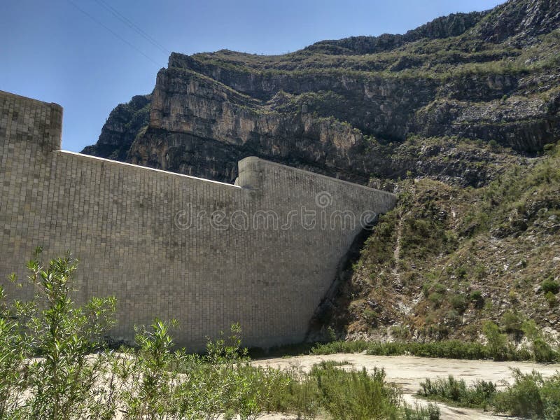 Dam stock image. Image of water, nuevo, leon, huasteca - 93098873