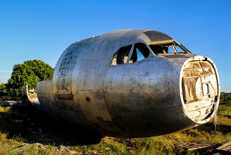 Damage of Airplane at Field Stock Image - Image of decay, grungy: 153288743