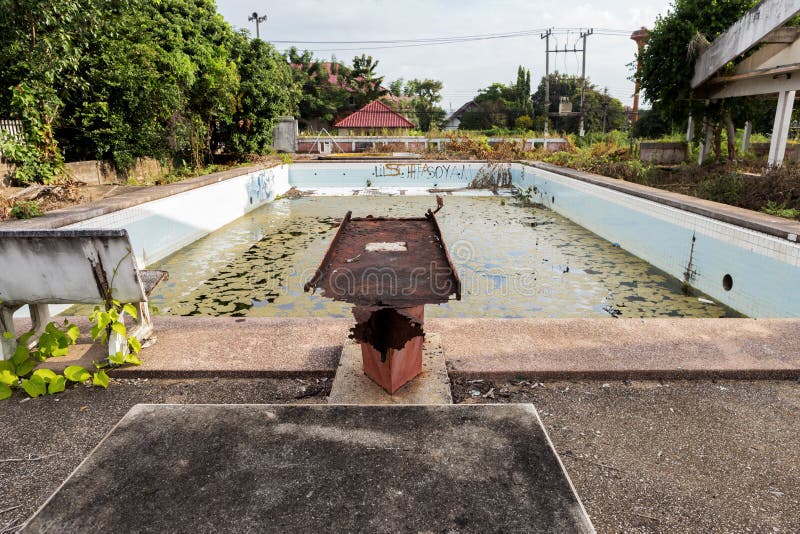 Damage old swimming pool stock image. Image of blue, construction ...