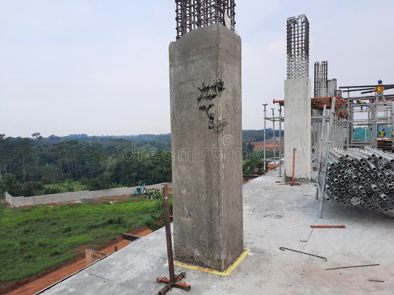 Damaged Concrete Column on Upper Floor Construction Stock Photo - Image ...