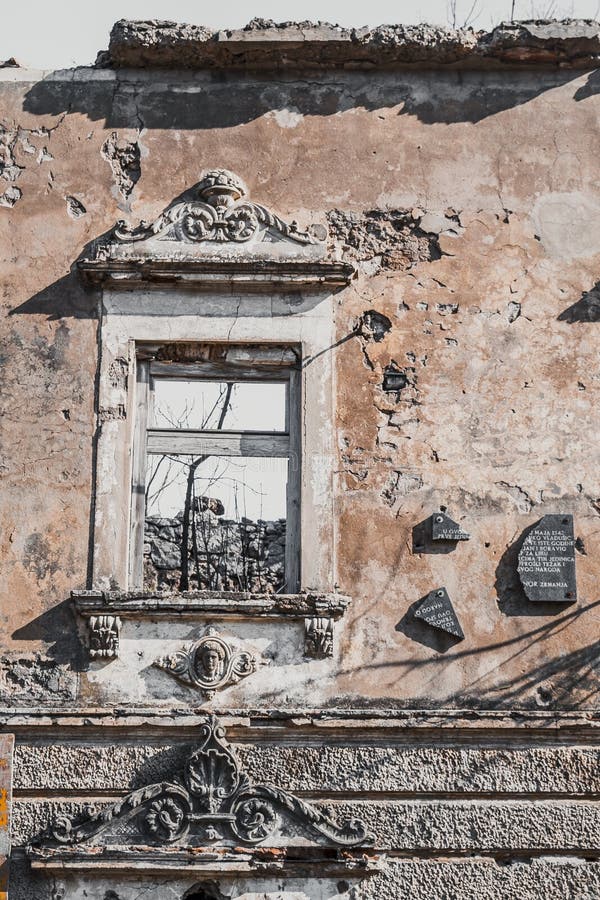 Damaged Wall of the Old Destroyed Building Stock Photo - Image of ruins ...