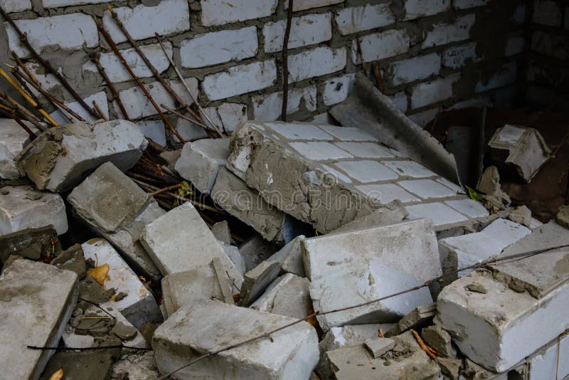 Damaged Walls of the Residential Building Stock Image - Image of ...