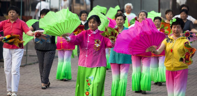 Dança Rural Chinesa Popular De Yangko-a Foto Editorial - Imagem de ...