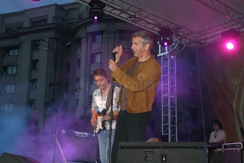 Dan Bitman editorial photography. Image of acoustic, music - 28232432