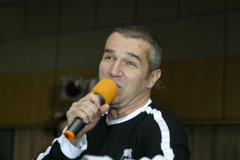 Dan Bitman editorial photo. Image of smile, reception - 33146701