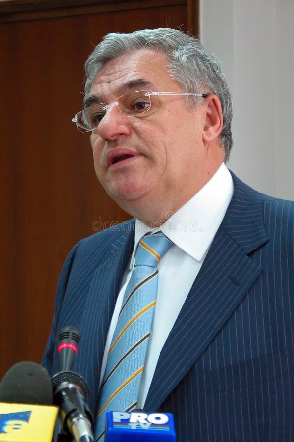 Dan Ioan Popescu editorial image. Image of rich, politician - 27759995
