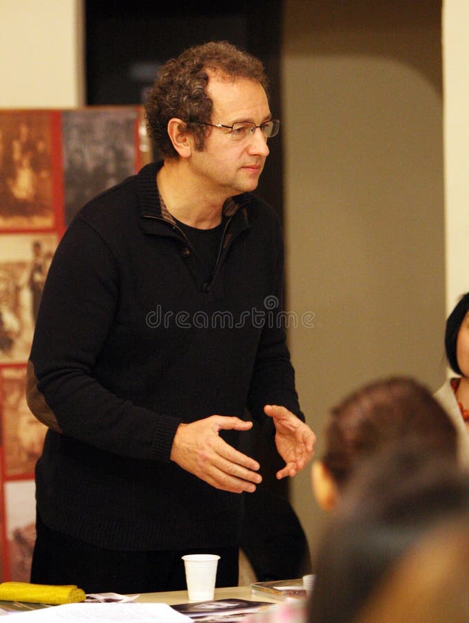 Dan Puric, ator romeno imagem de stock editorial. Imagem de conferência ...