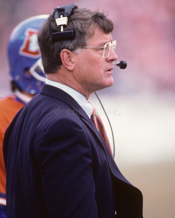 Dan Reeves image éditorial. Image du tête, reeves, ligue - 76383970