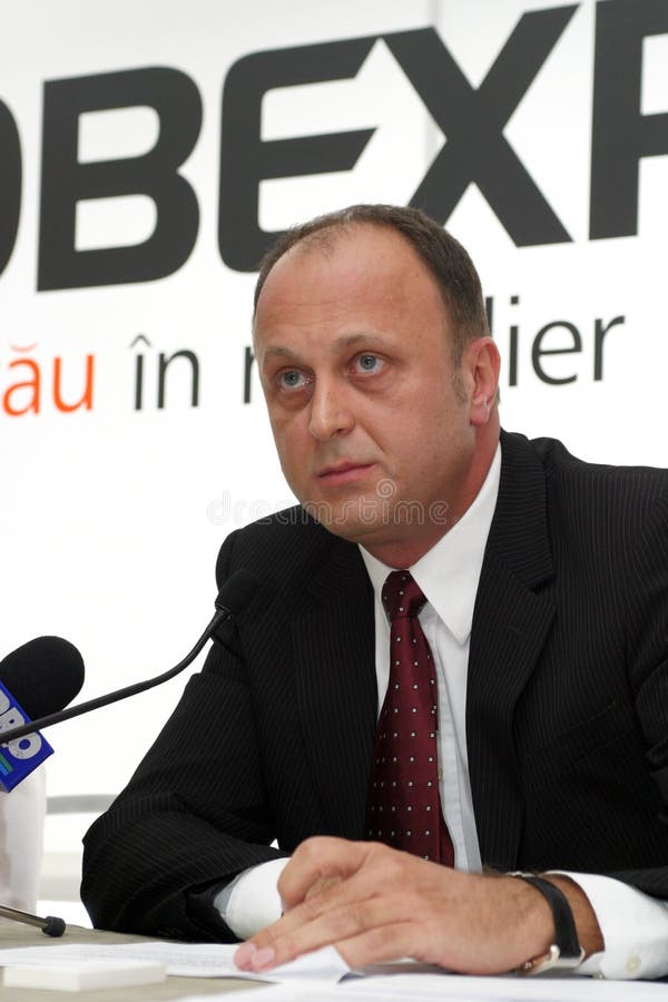 Dan Sucu editorial photo. Image of decorations, speech - 22746301