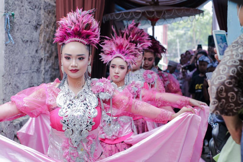 Dance Group Music Indonesia Editorial Stock Image - Image of musi ...